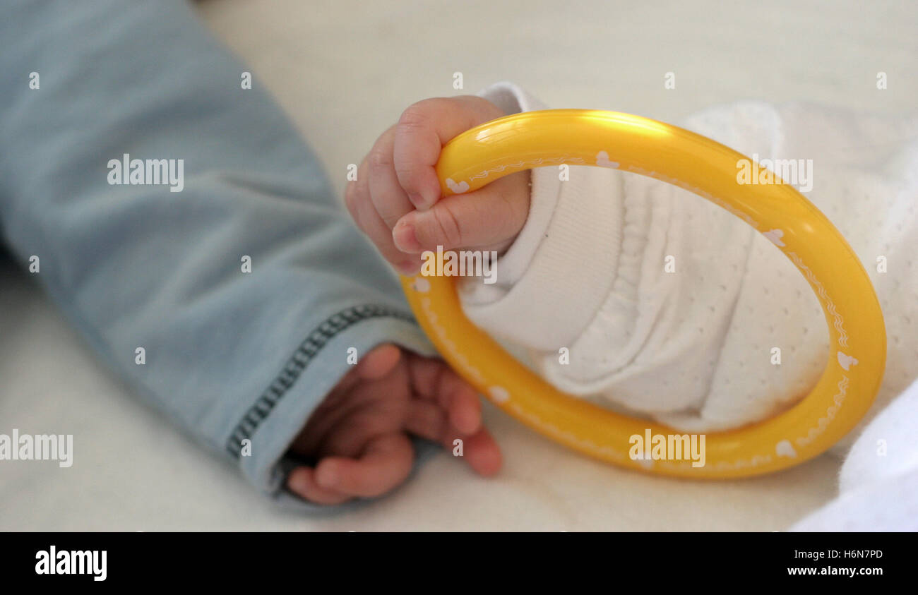 Conjoined twins hands hi-res stock photography and images - Alamy