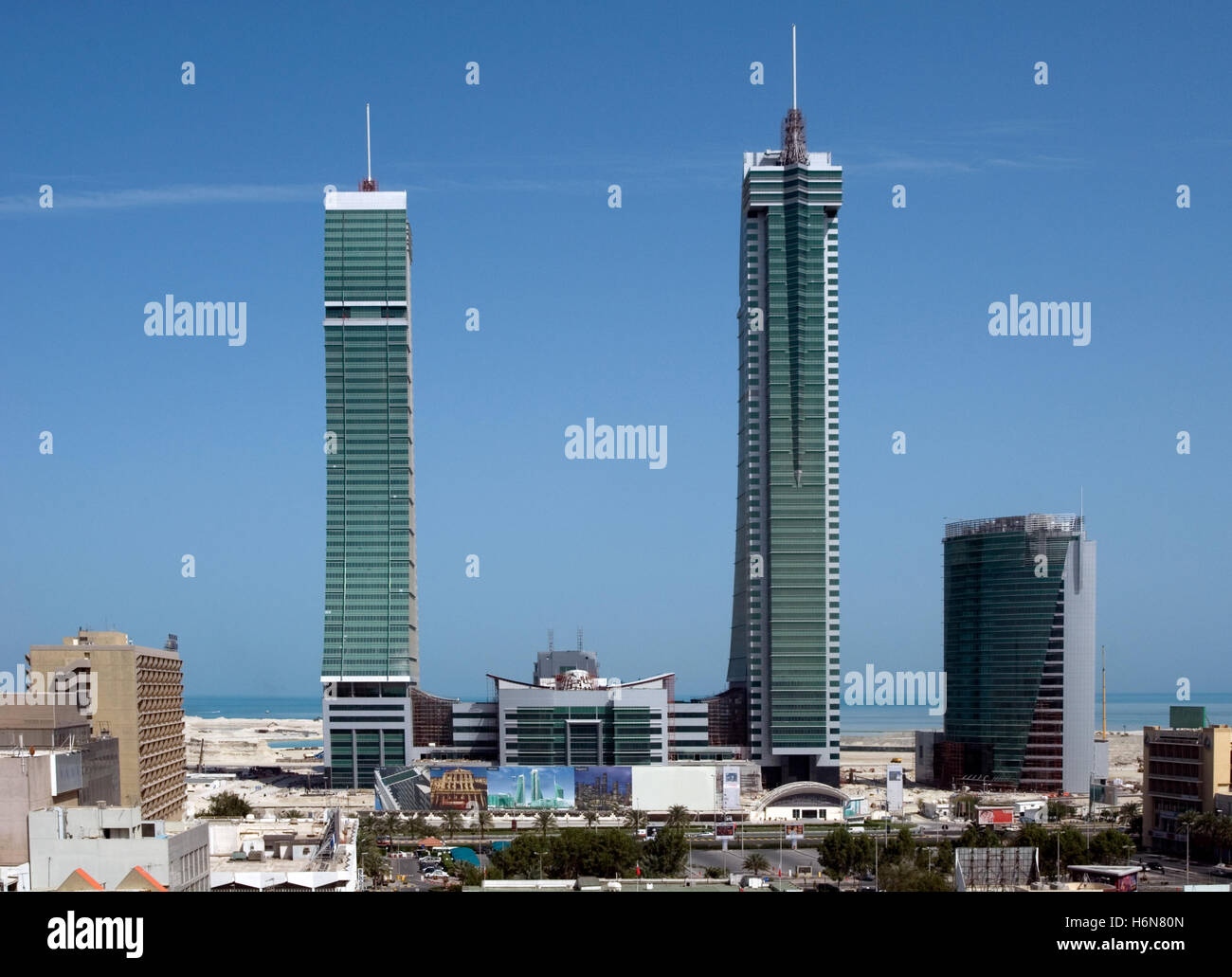 Bahrain world trade center construction hi-res stock photography and ...