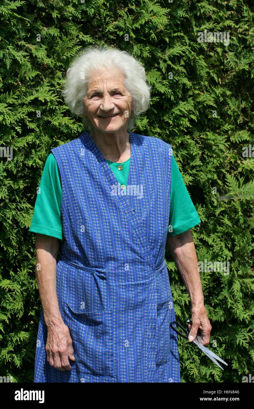 Pensionistin hi-res stock photography and images - Alamy