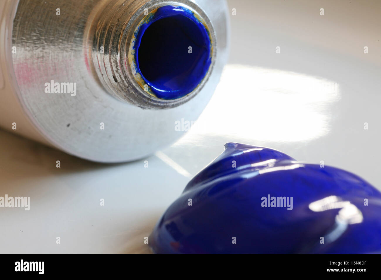 Acrylfarbe hi-res stock photography and images - Alamy