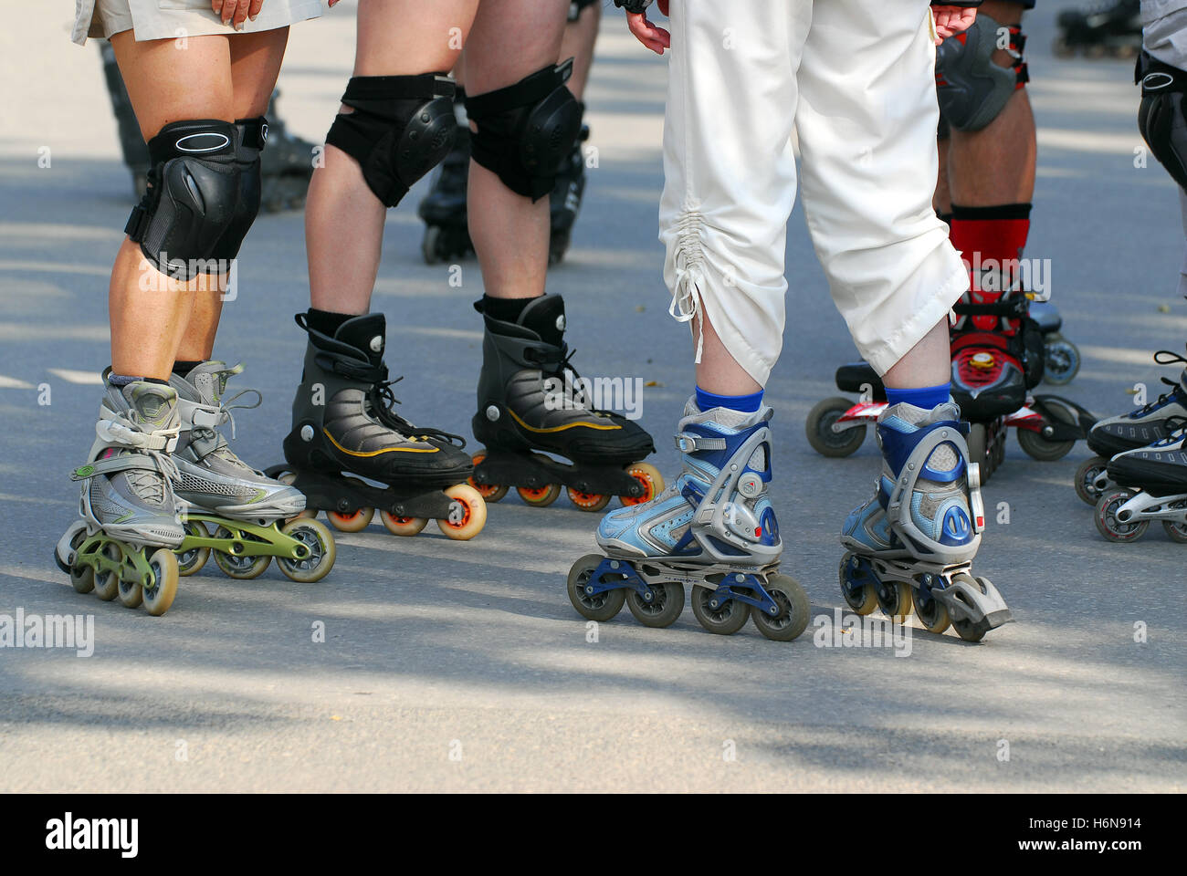 Road guarder hi-res stock photography and images - Alamy