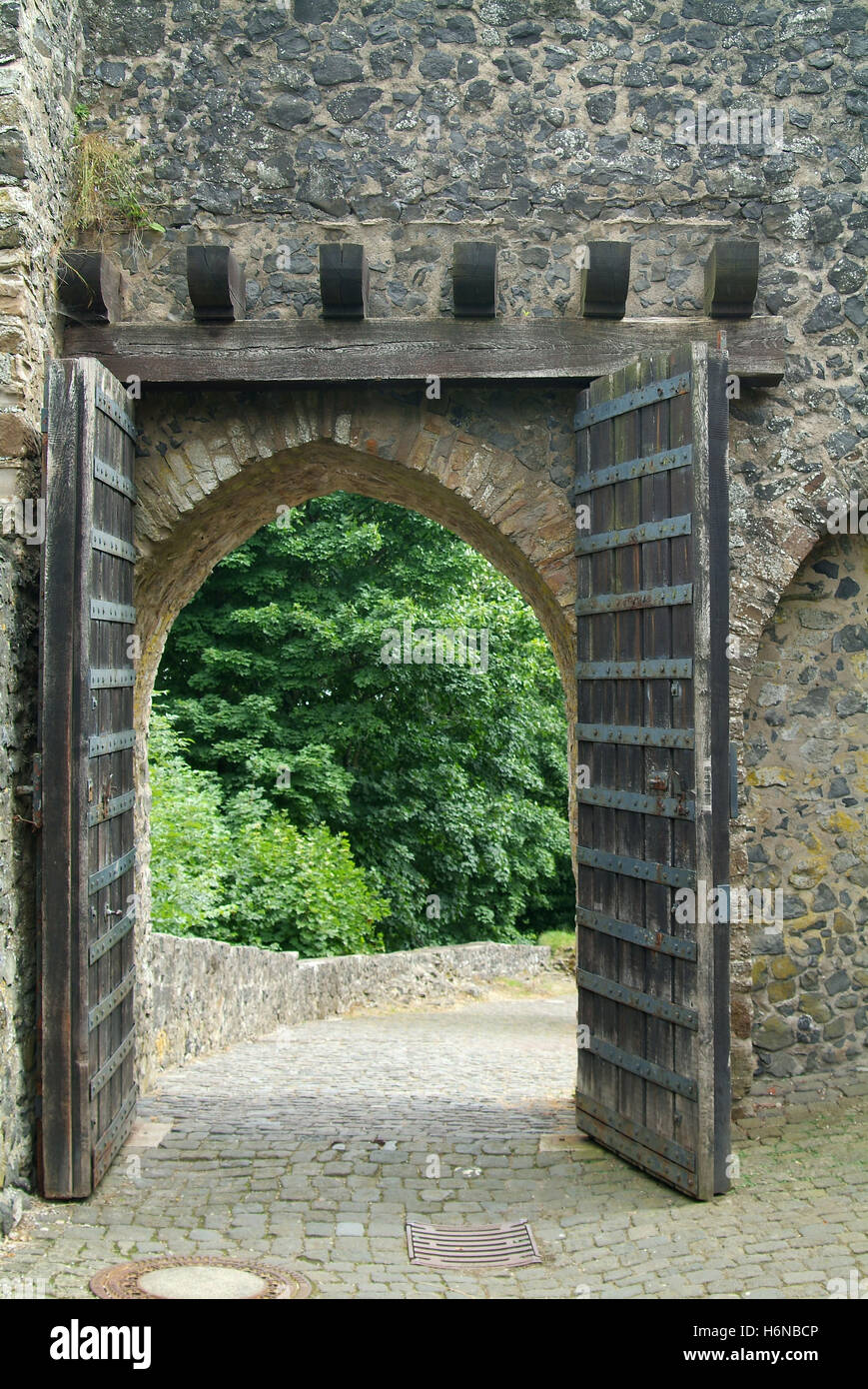 Historic wood gate hi-res stock photography and images - Alamy