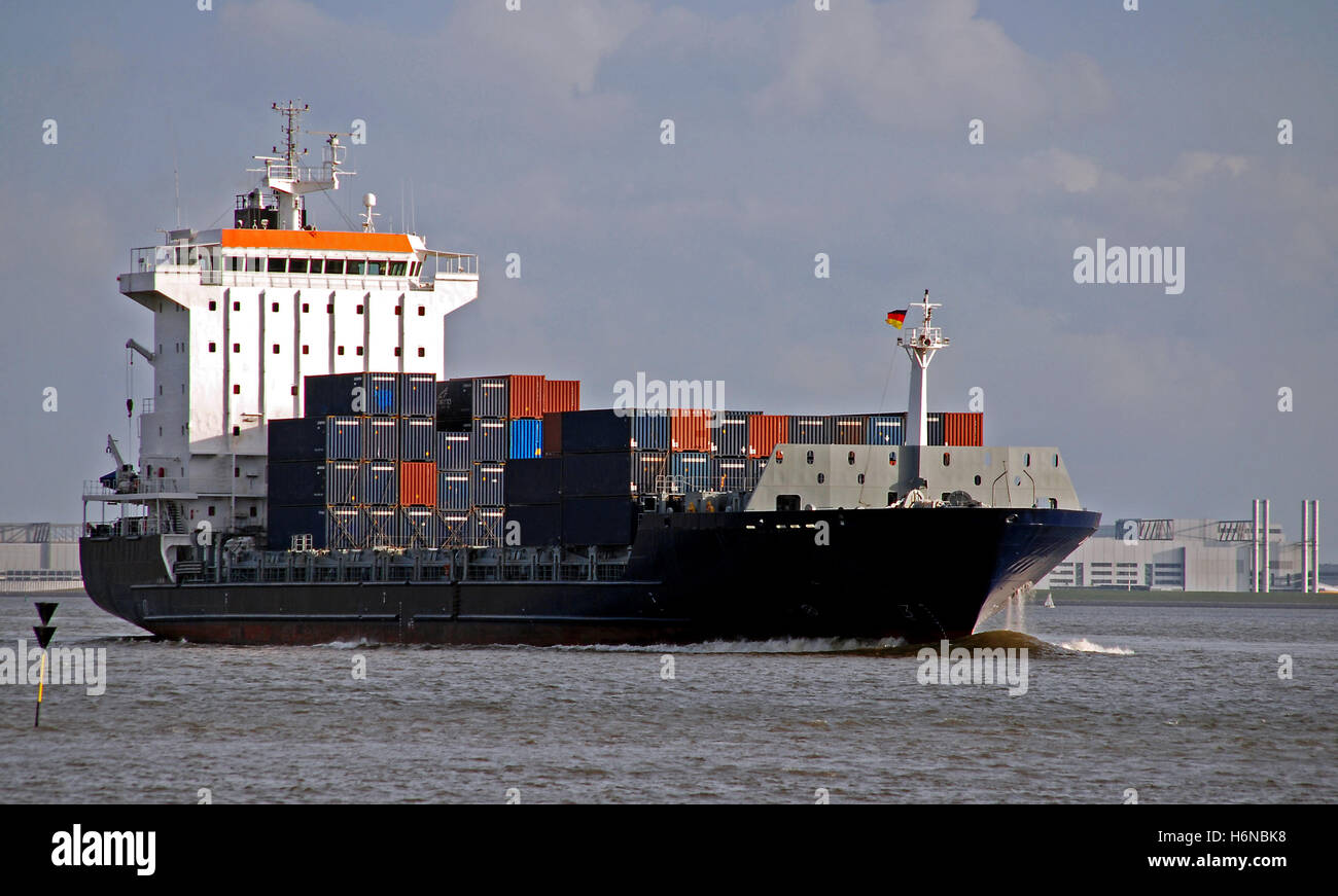 Ship steamer hi-res stock photography and images - Alamy