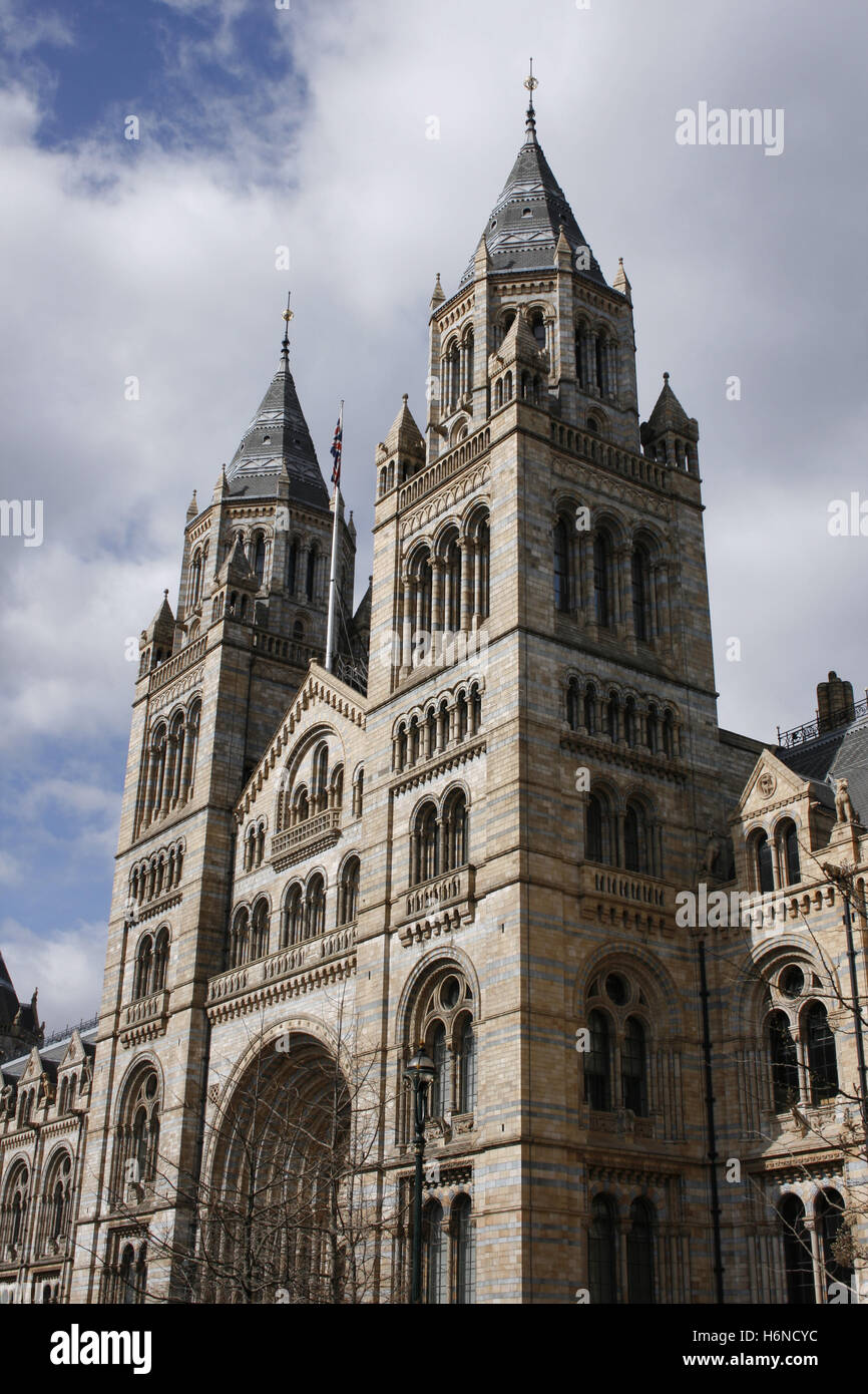 Historic buildings london hi-res stock photography and images - Alamy