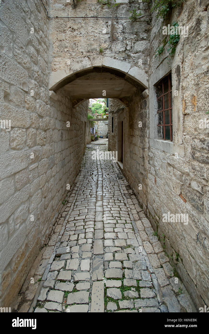 Superstructure hi-res stock photography and images - Alamy