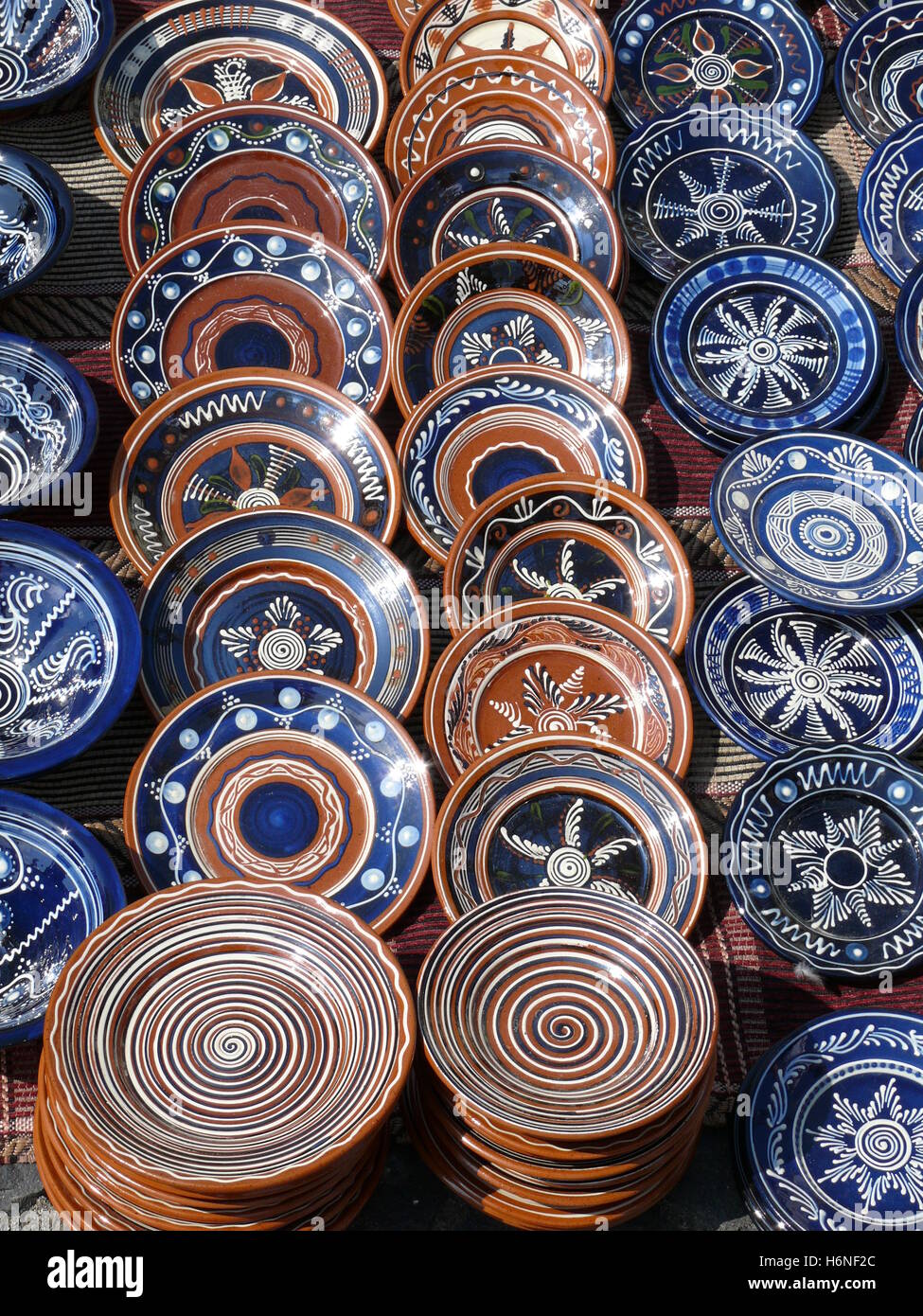 Hand painted plate decoration hi-res stock photography and images - Alamy