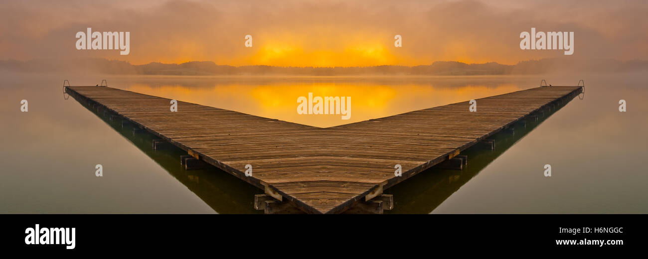 V sunrise hi-res stock photography and images - Alamy