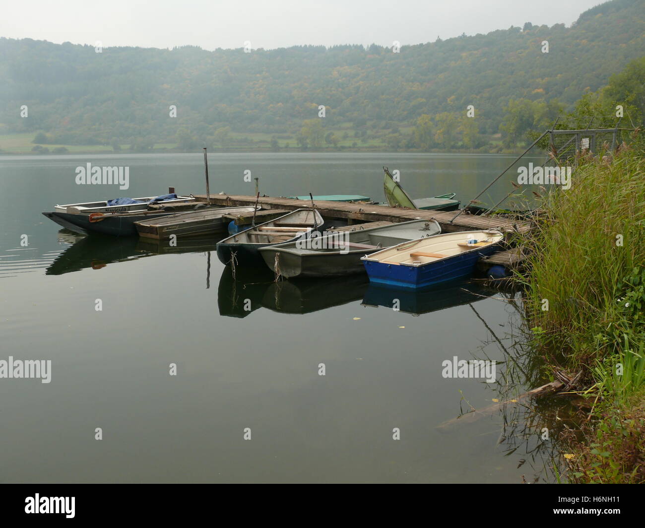 Maar lakes hi-res stock photography and images - Alamy