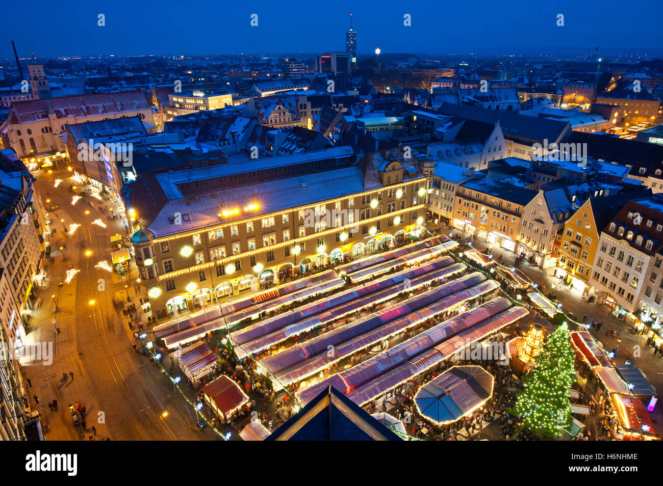 Traveling parties hi-res stock photography and images - Alamy
