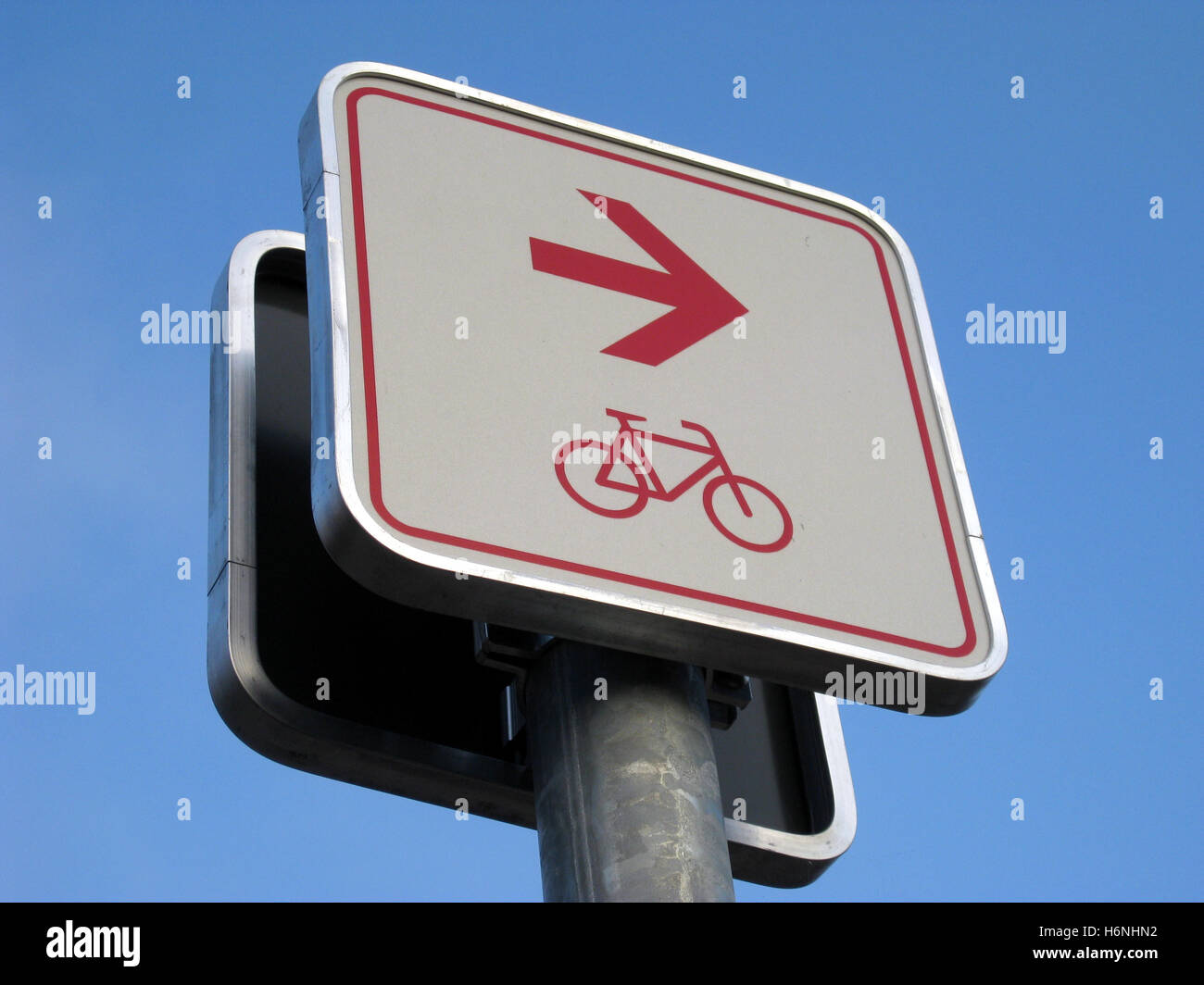 Traffic symbols hi-res stock photography and images - Alamy