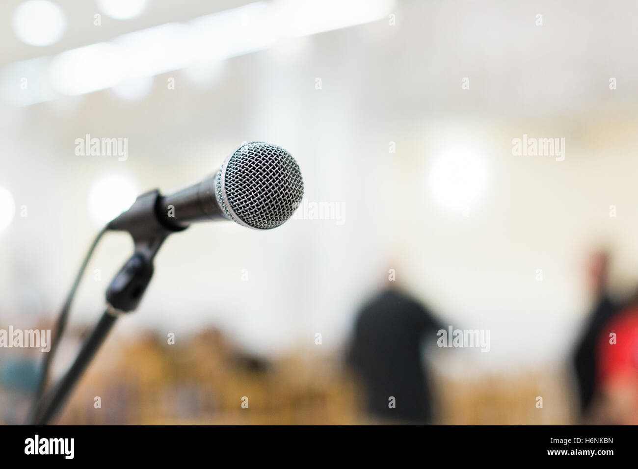 Concert vintage microphone on stage hi-res stock photography and images ...