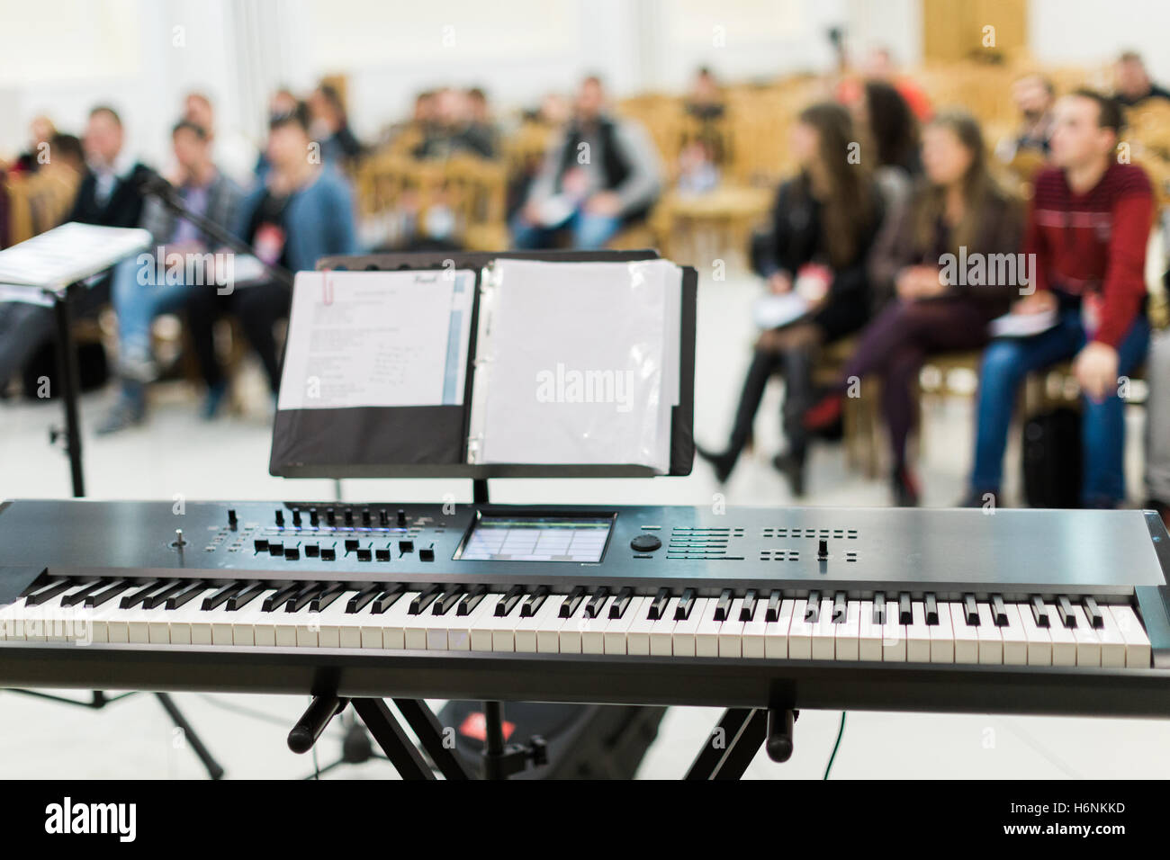Pianist playing on electric piano hi-res stock photography and images ...