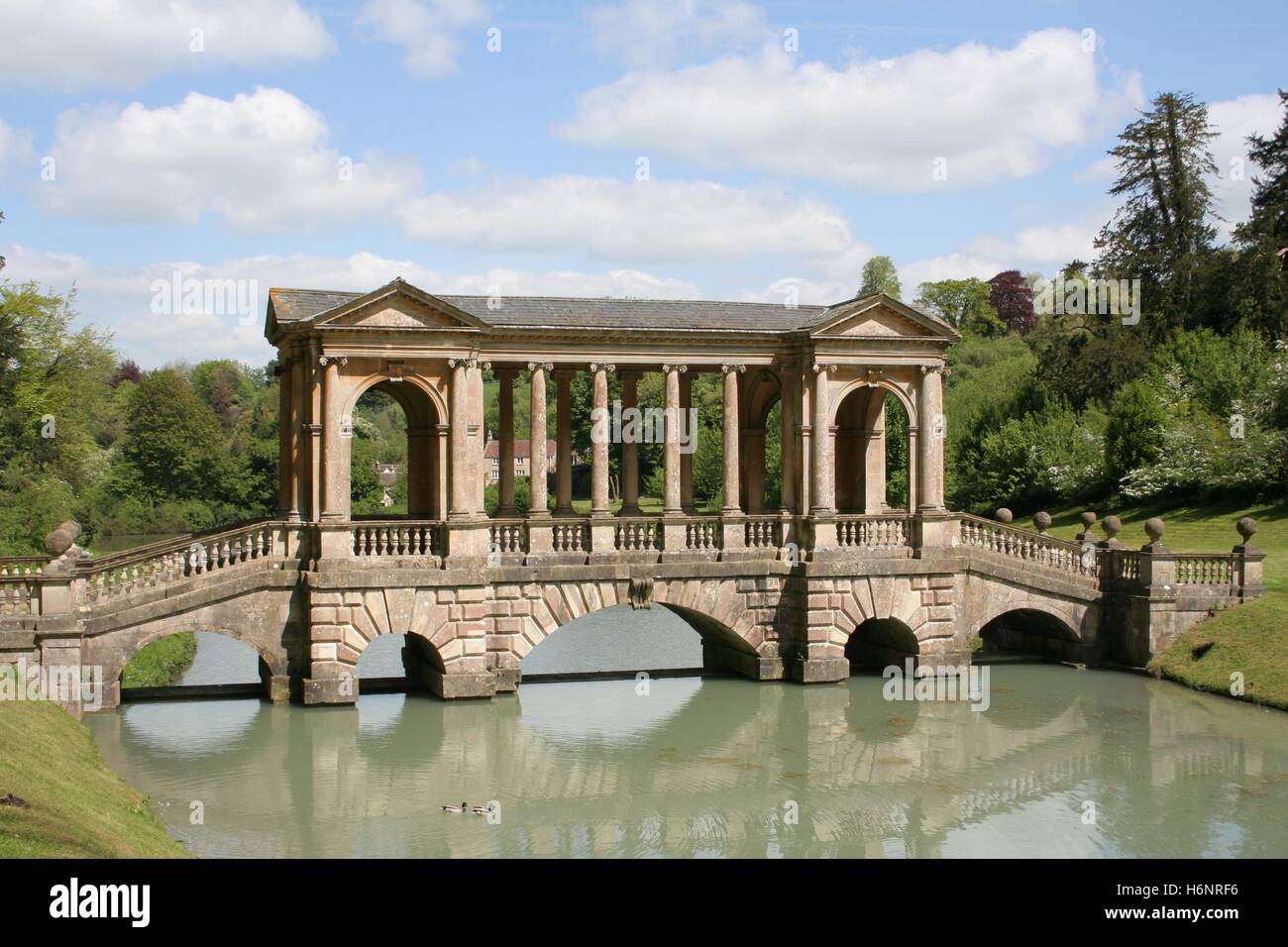 Palladian bridge Prior park Bath Stock Photo - Alamy