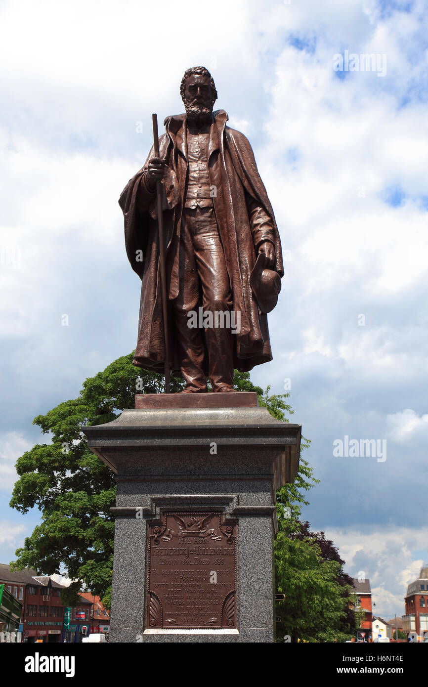 Statue of Frederick James Tollemache, St Peters Hill, Grantham ...