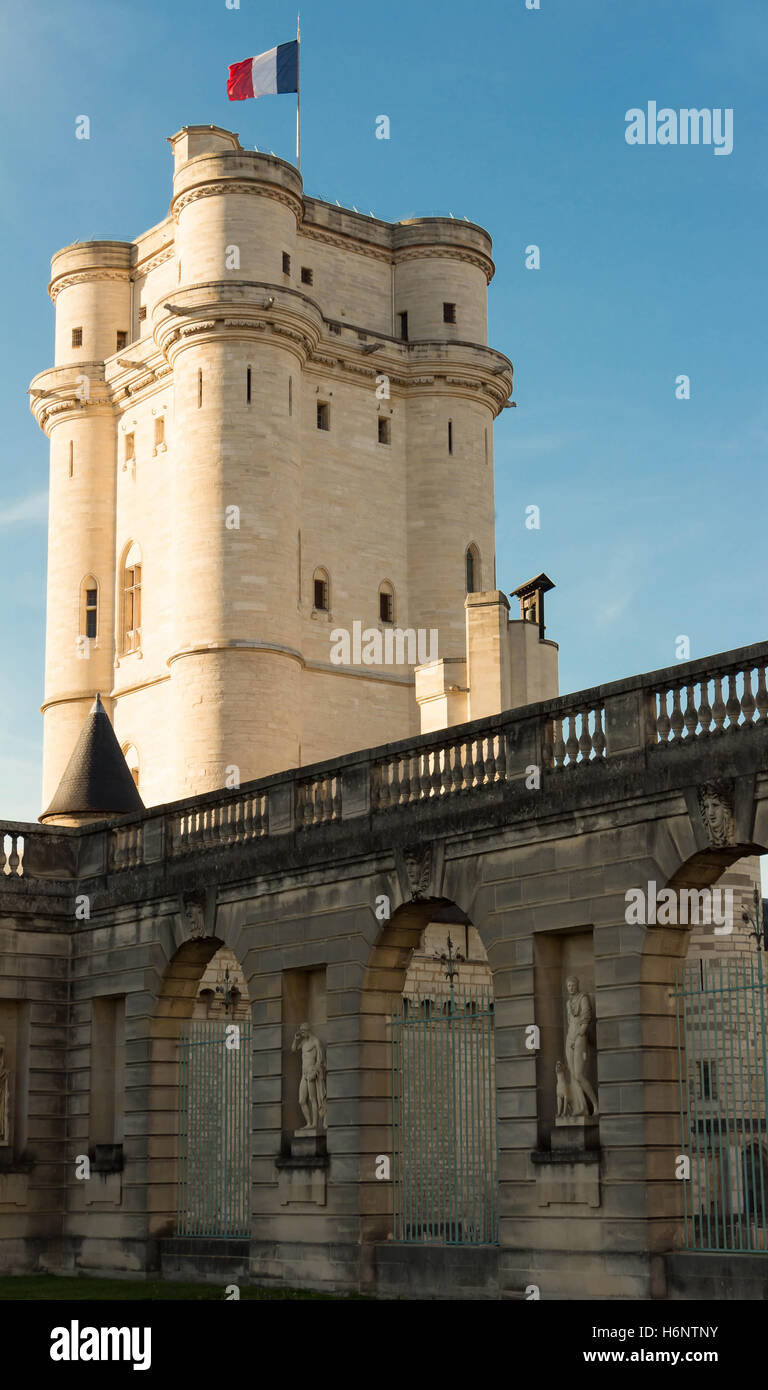 The Vincennes castle was at the heart of the French monarchy until 1682 ...