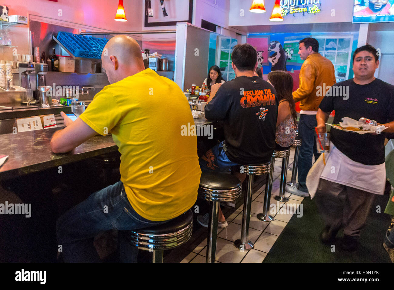 Lunch counter sit in hi-res stock photography and images - Alamy