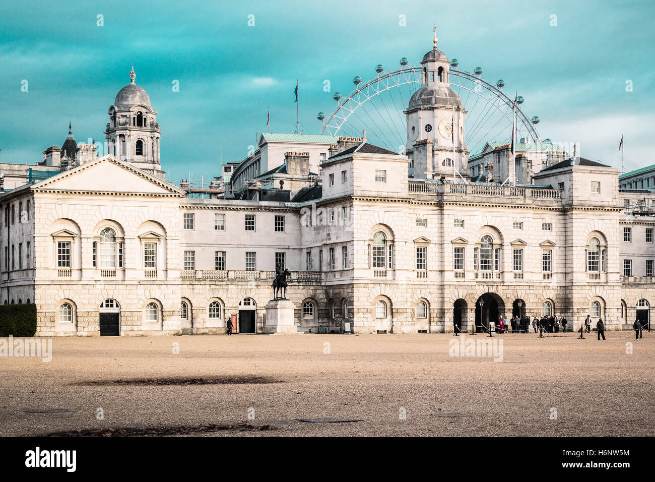 Londons iconic castle hi-res stock photography and images - Alamy