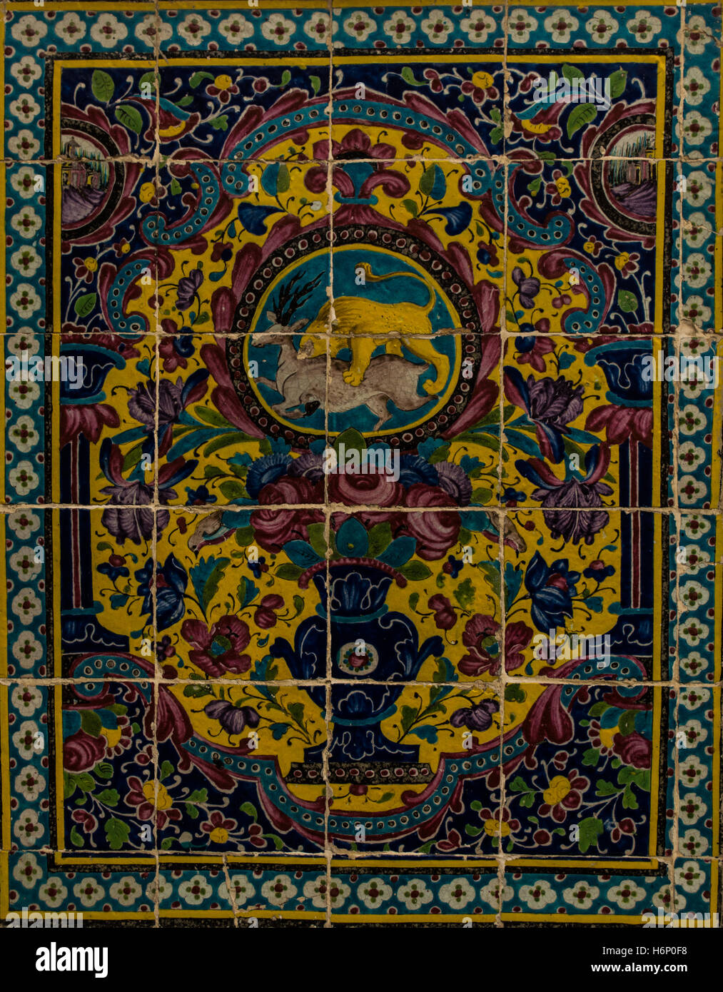 Tile tiling hi-res stock photography and images - Alamy