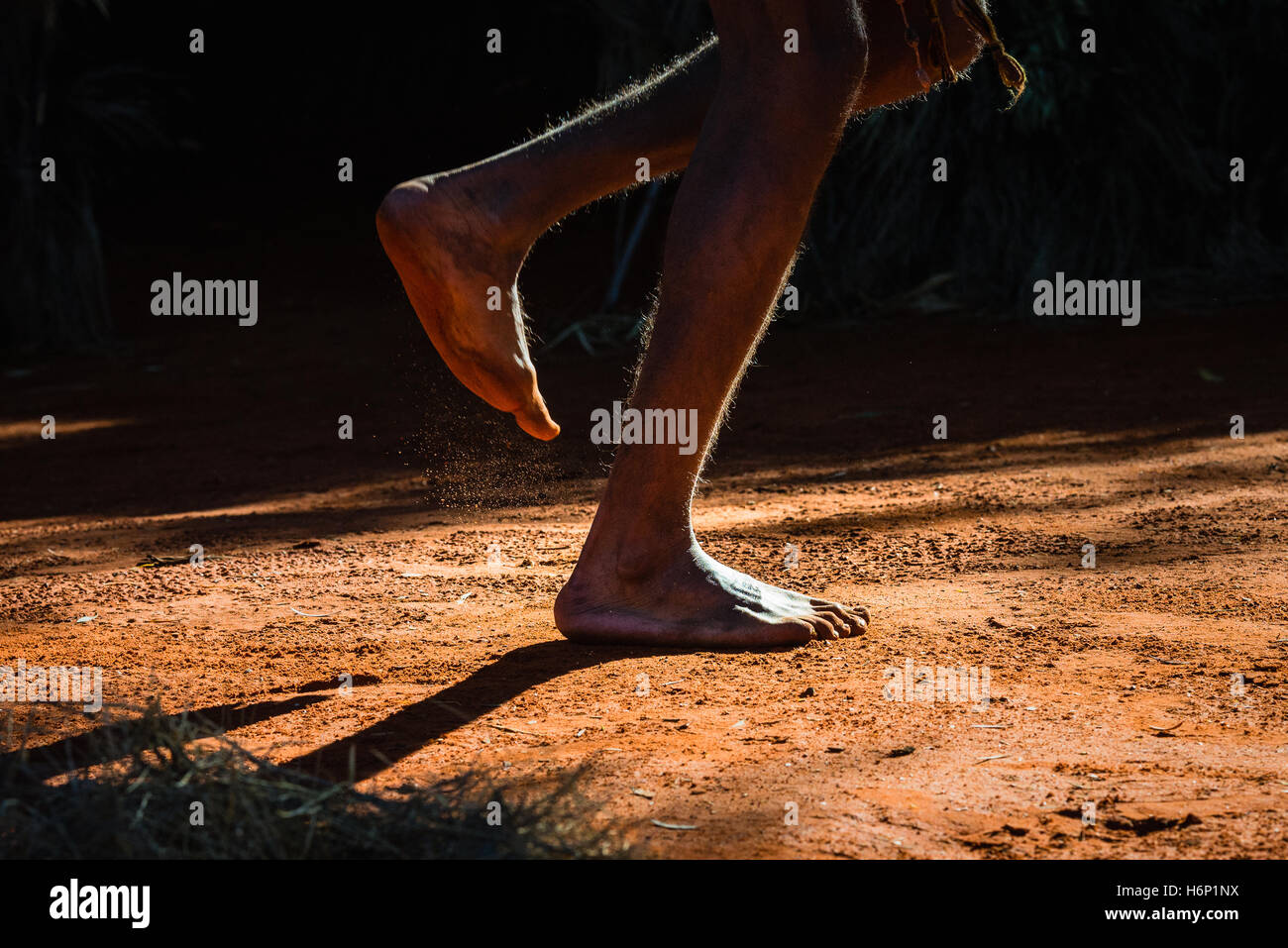 Feet of Anangu Aboriginal man performing traditional inma Stock Photo ...