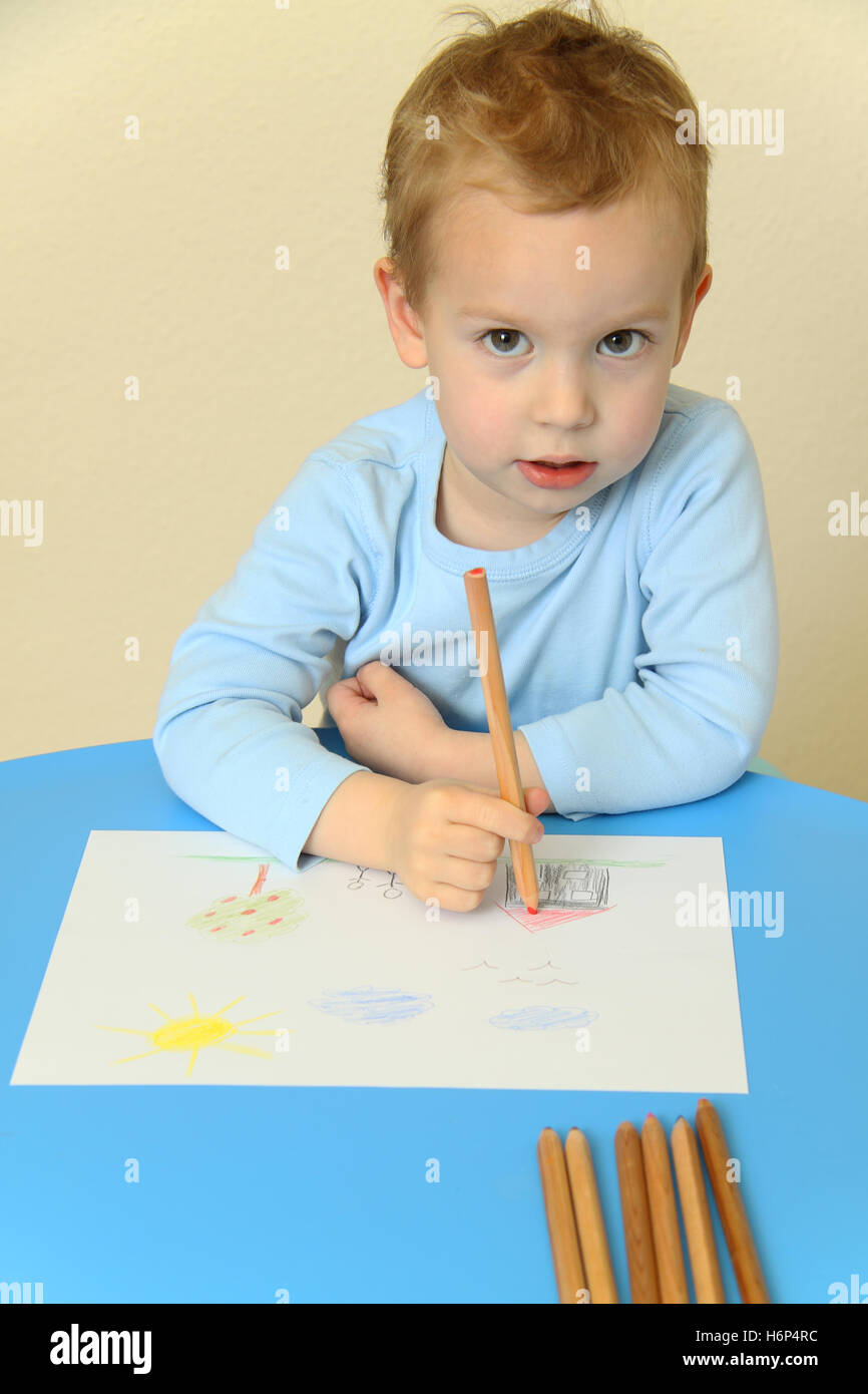Children hold painting hi-res stock photography and images - Alamy