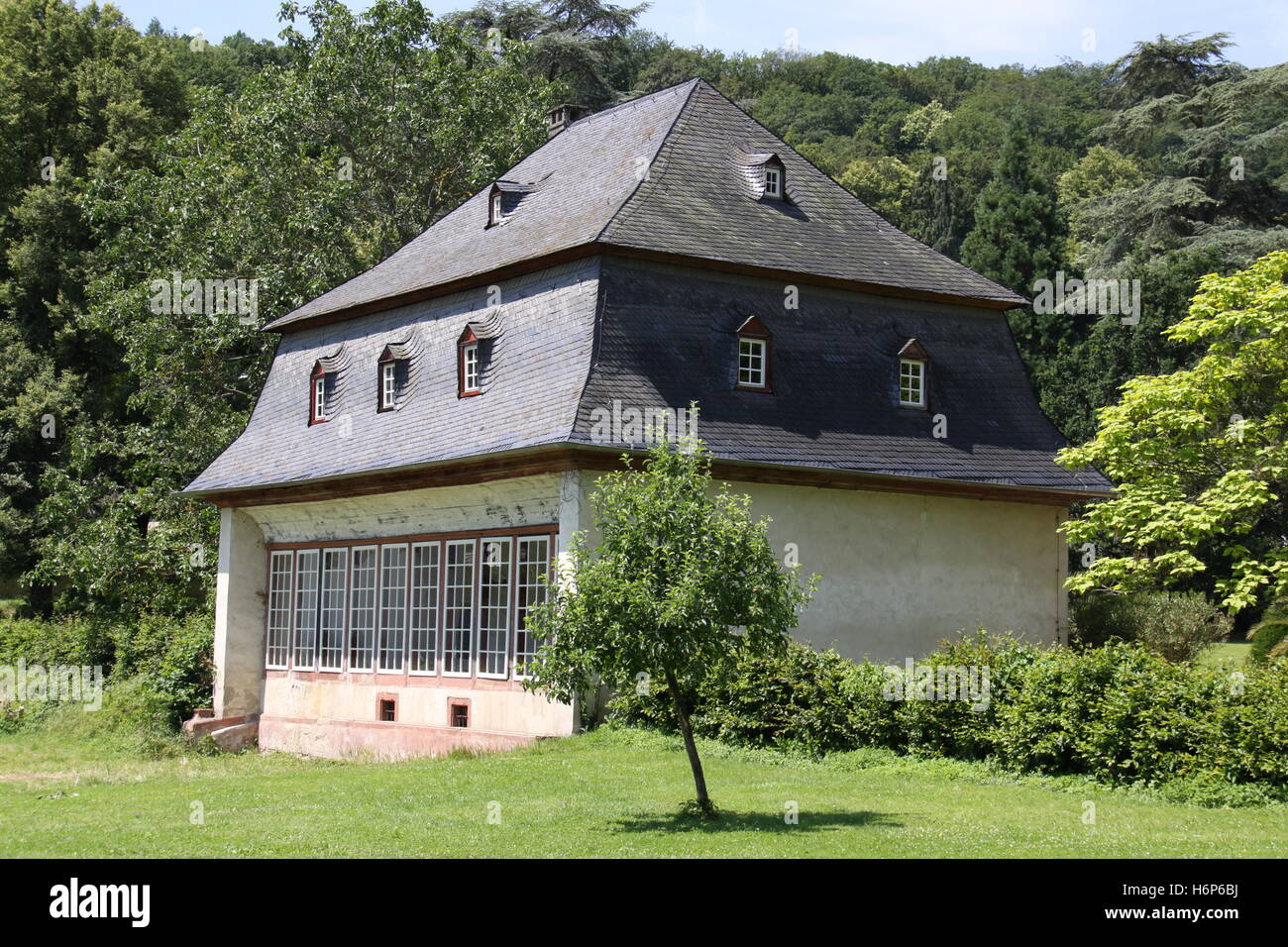 Convent buildings hi-res stock photography and images - Alamy