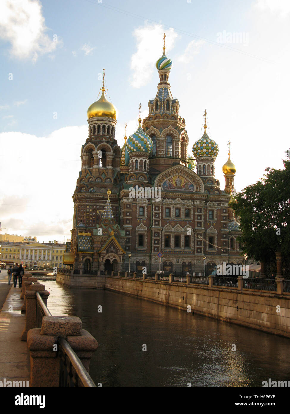 Nice churches hi-res stock photography and images - Alamy