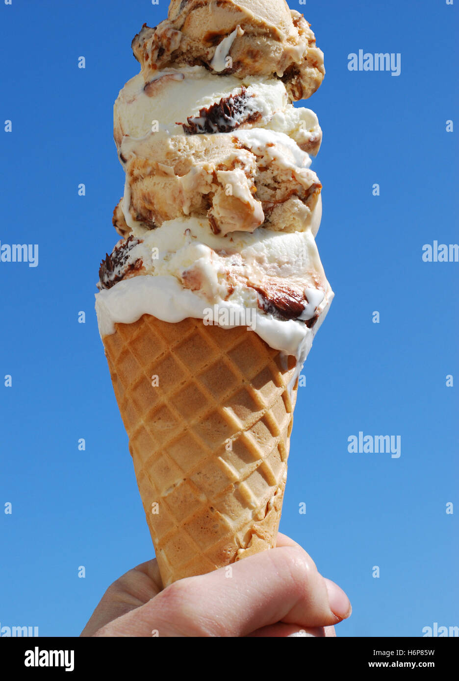 ice cream cone Stock Photo - Alamy