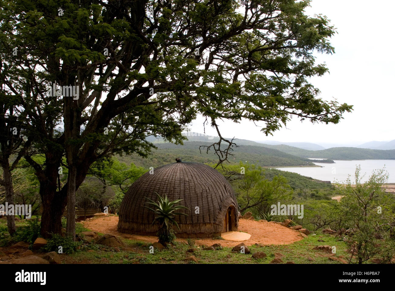 rondavel in afrka Stock Photo - Alamy