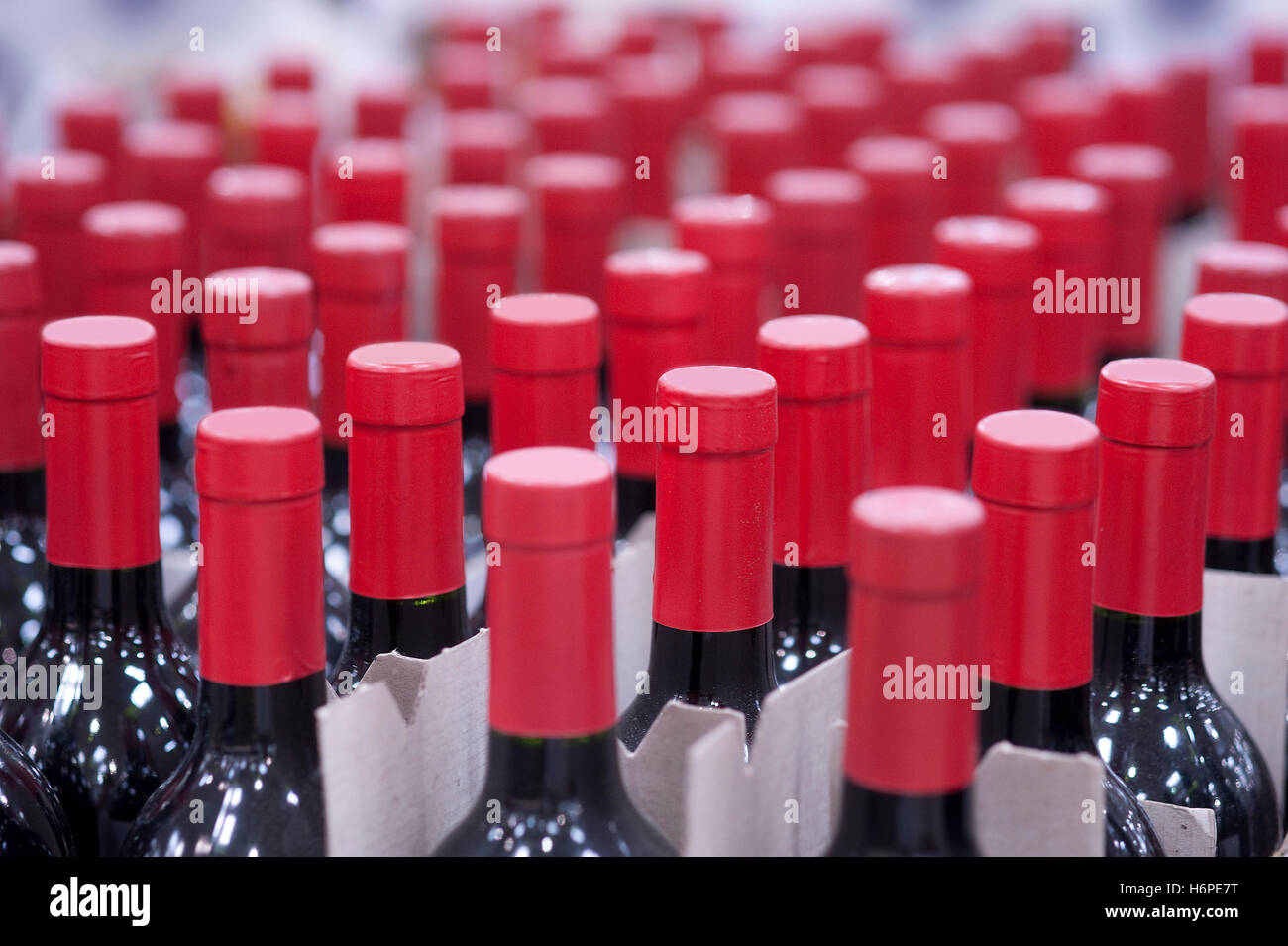 Beverages storage hi-res stock photography and images - Alamy