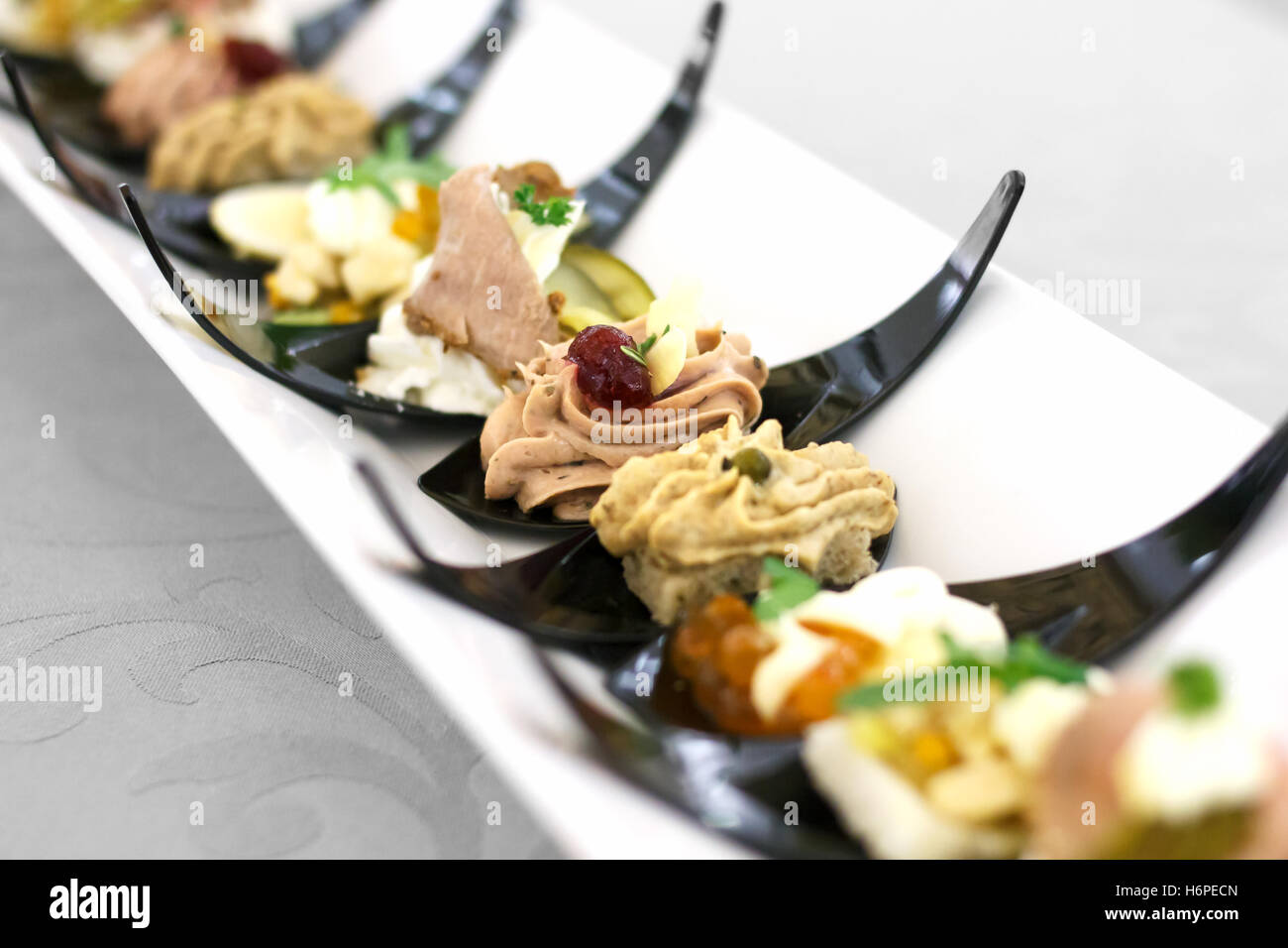 Canapes hi-res stock photography and images - Alamy