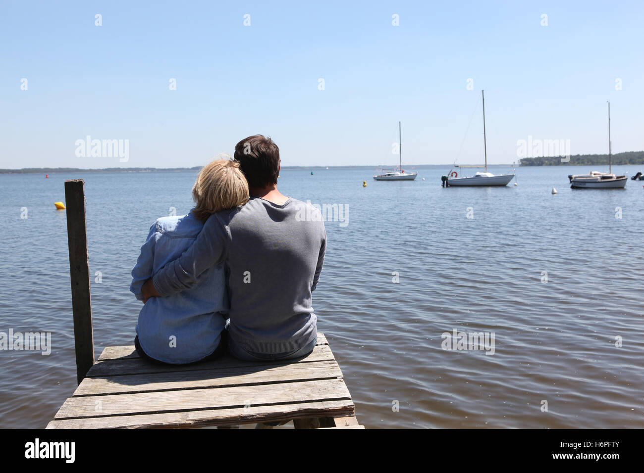 Pontoon sea couple hi-res stock photography and images - Alamy