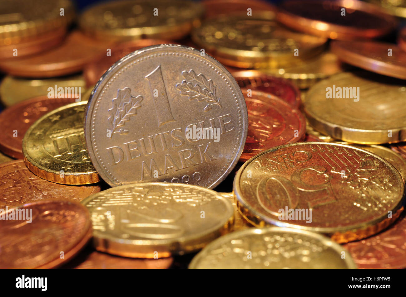 Deutsche mark euro hi-res stock photography and images - Alamy