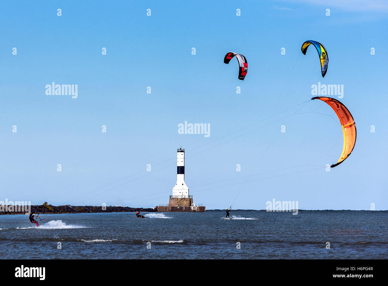 Kitesurfing, Conneaut West Breakwater Lighthouse, Lake Erie, Conneaut ...