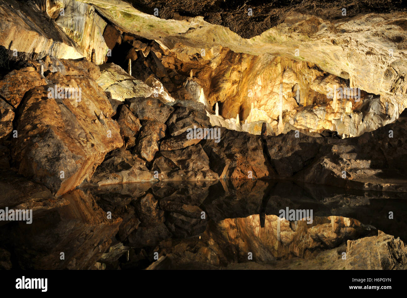 Drip stones hi-res stock photography and images - Alamy