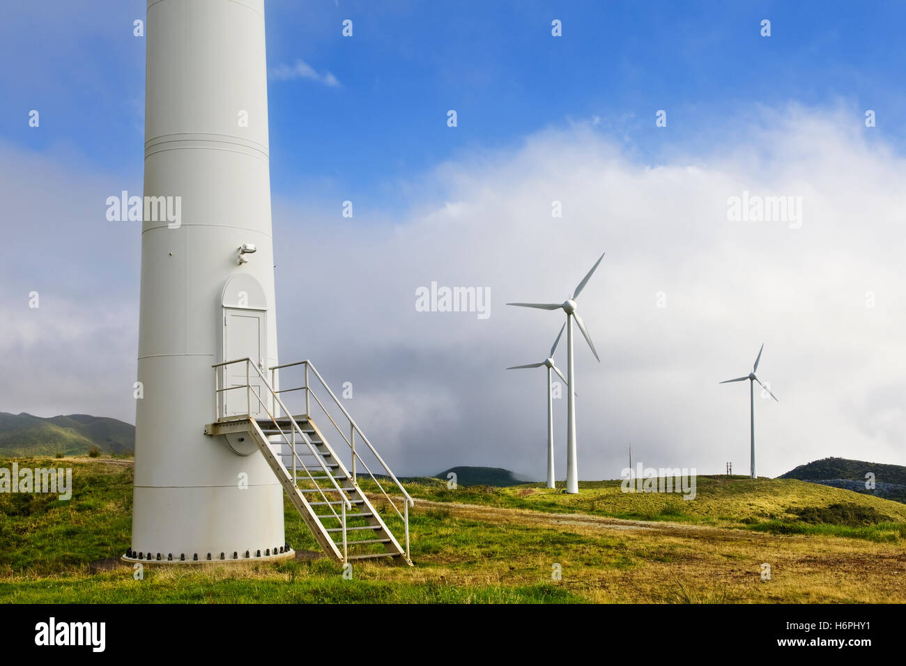 Power machines hi-res stock photography and images - Alamy