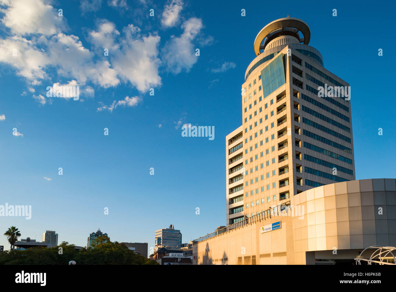 Edificio De La Capital De Zimbabwe The Herald Breaking News.