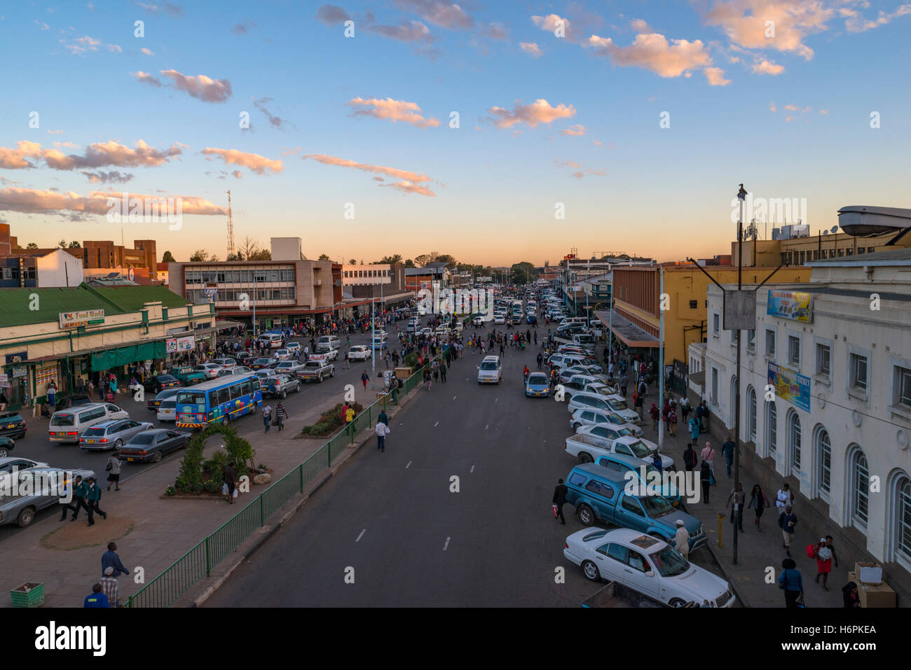 Harare zimbabwe city street hi-res stock photography and images - Alamy