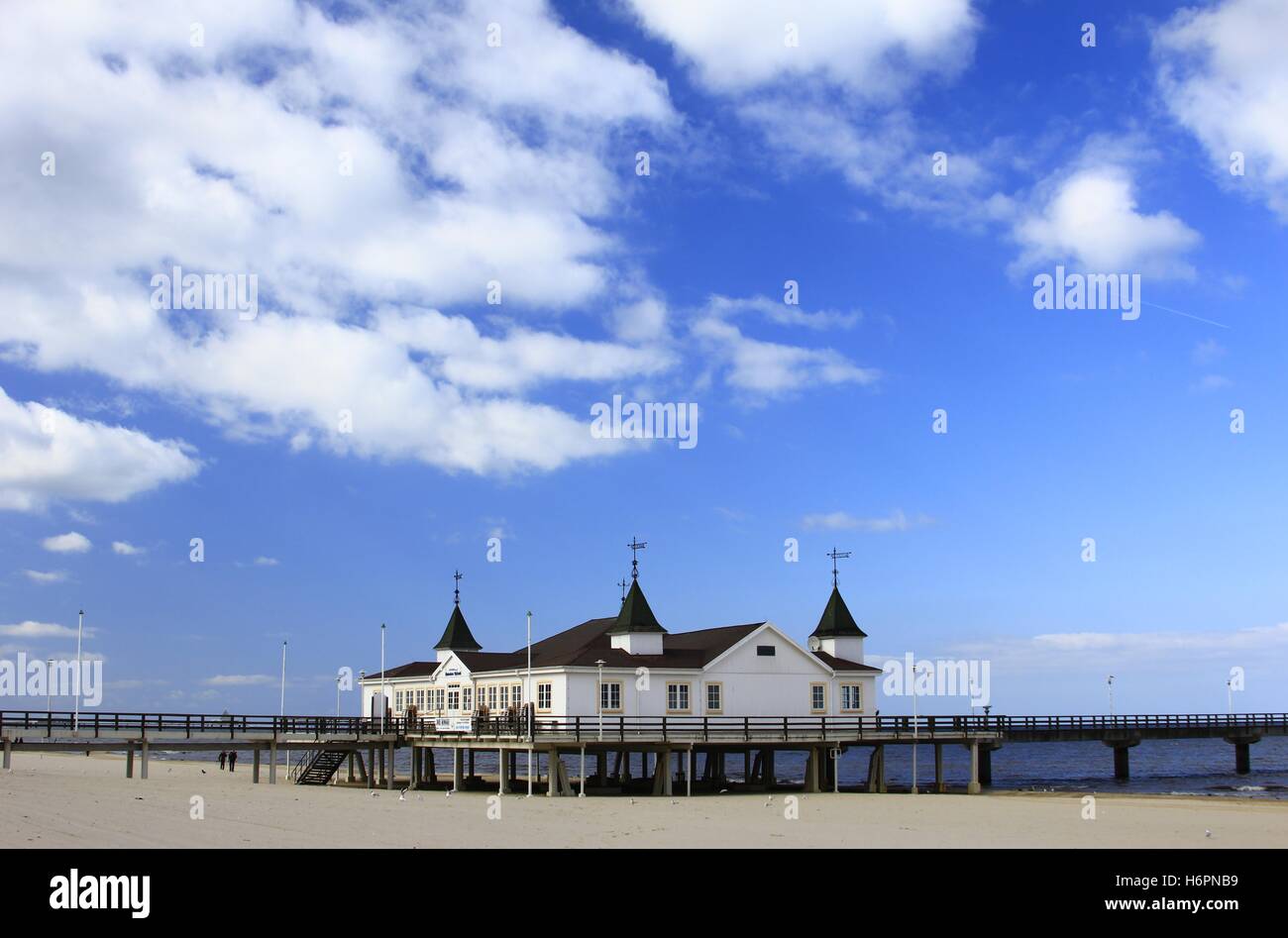 Decorative buildings hi-res stock photography and images - Alamy