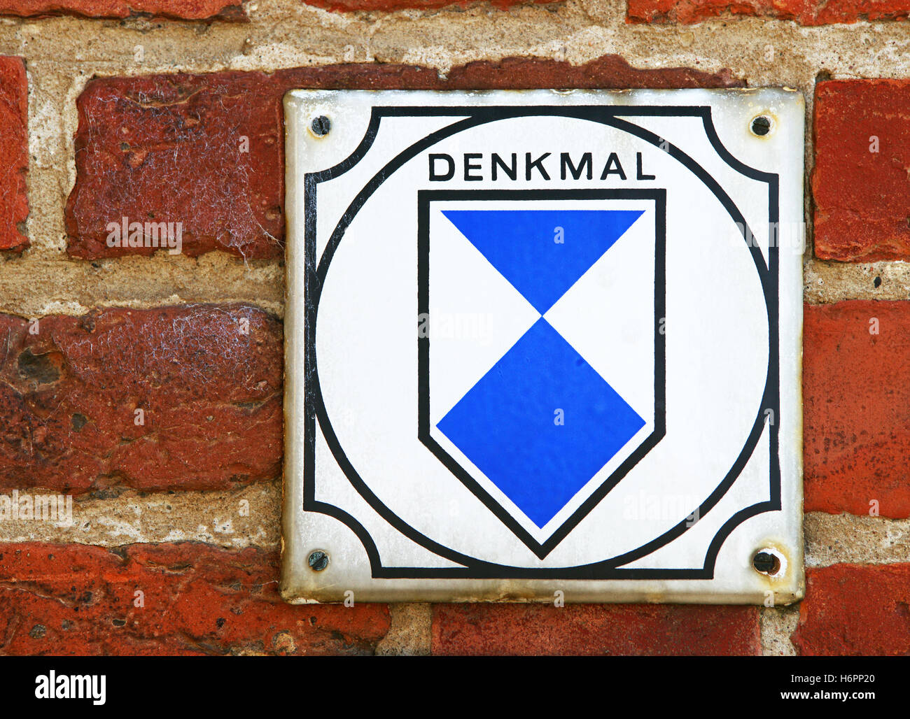 sign signal house building historical protection of historic buildings ...