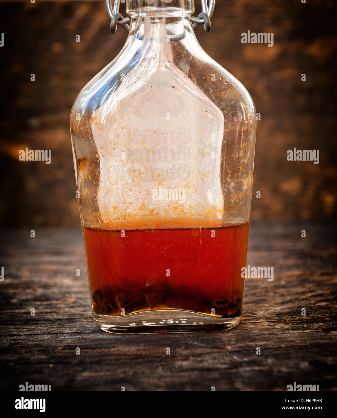 Vanilla extract bottle hi-res stock photography and images - Alamy