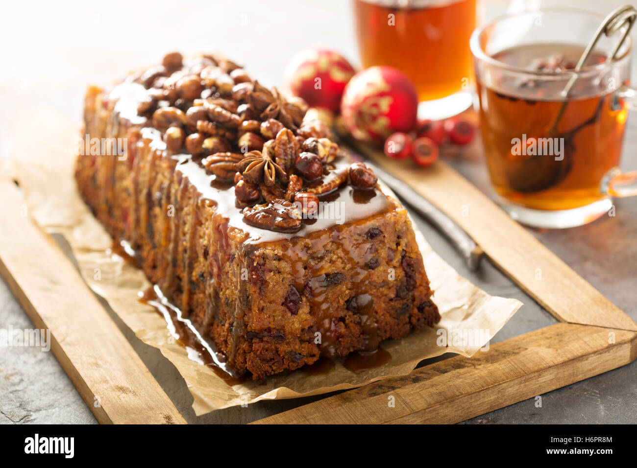 Traditional English steamed pudding Stock Photo - Alamy