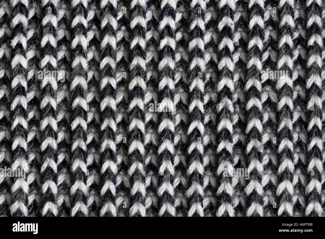 Black and white knitted wool texture Stock Photo - Alamy