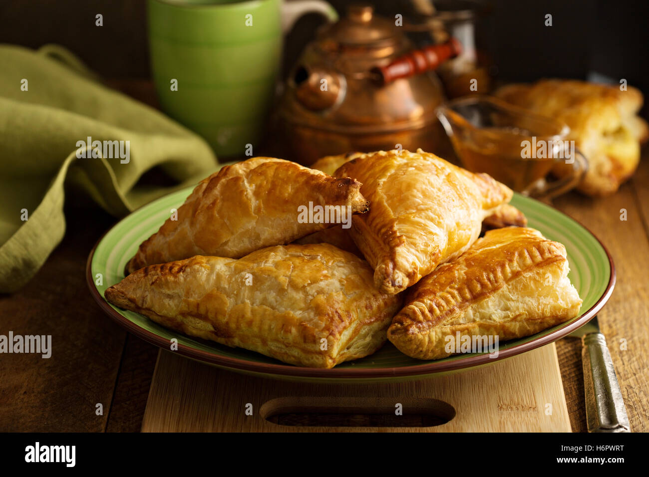 Cheese samosa hi-res stock photography and images - Alamy