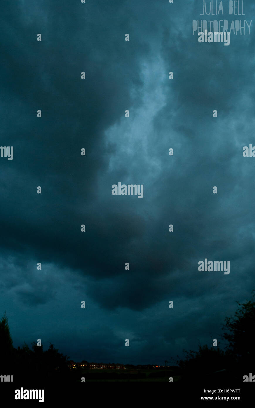 Angry sky hi-res stock photography and images - Alamy