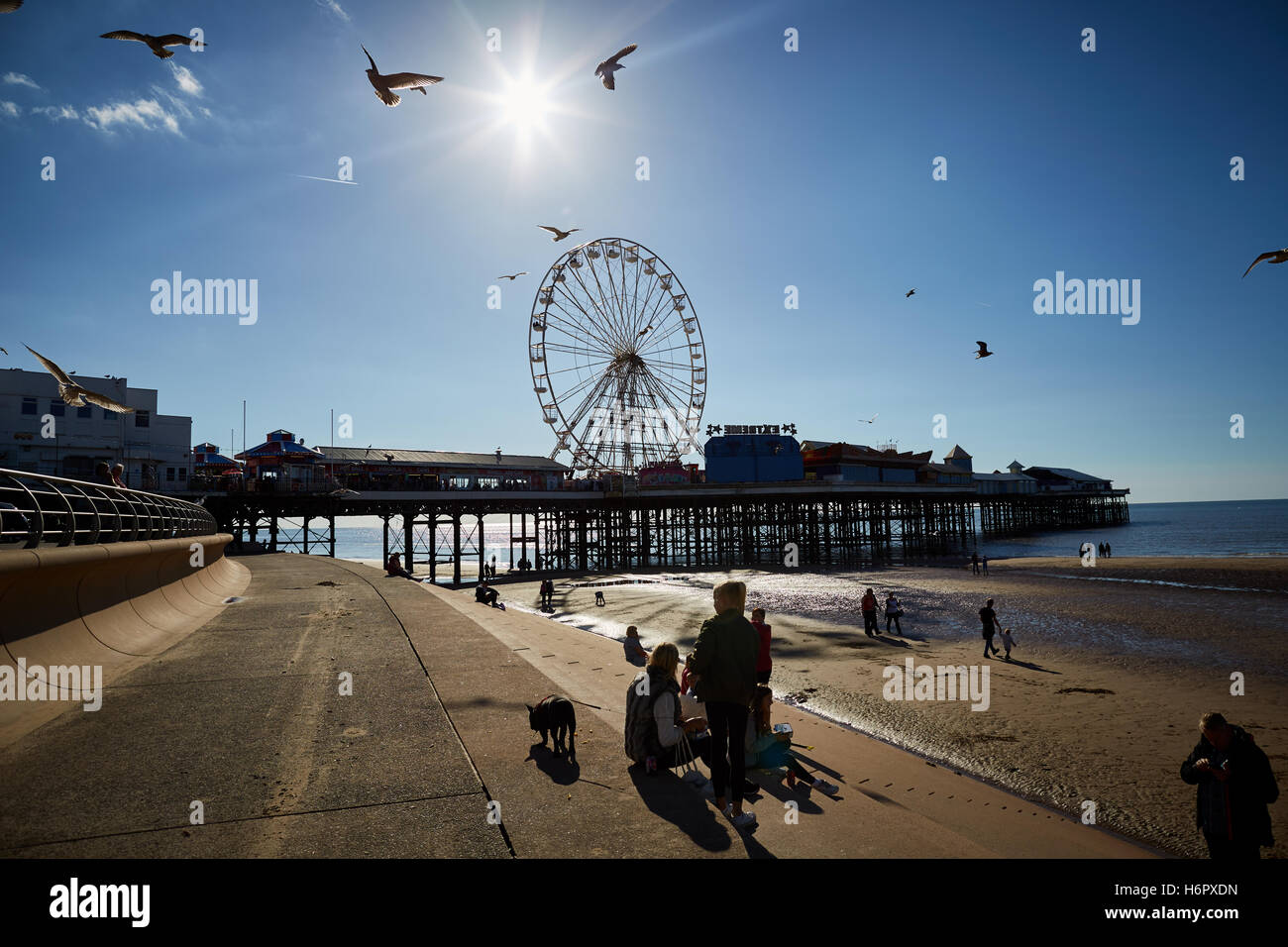 Blackpool pier big wheel ferris central Holiday sea side town resort ...