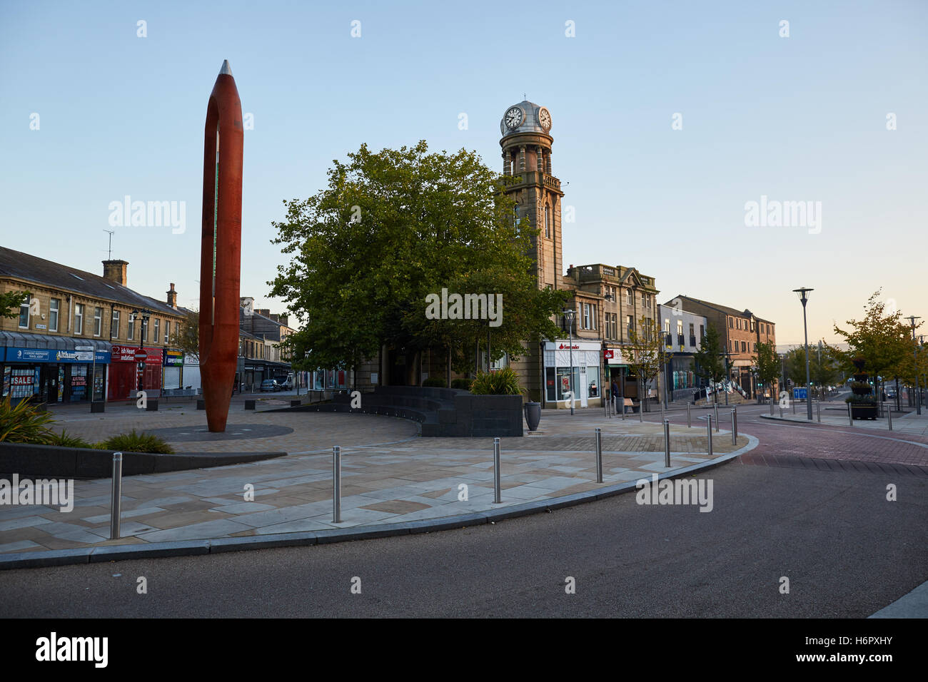 Nelson lancashire Public art Shuttle 12 meter sculpture Weaving Shuttle ...