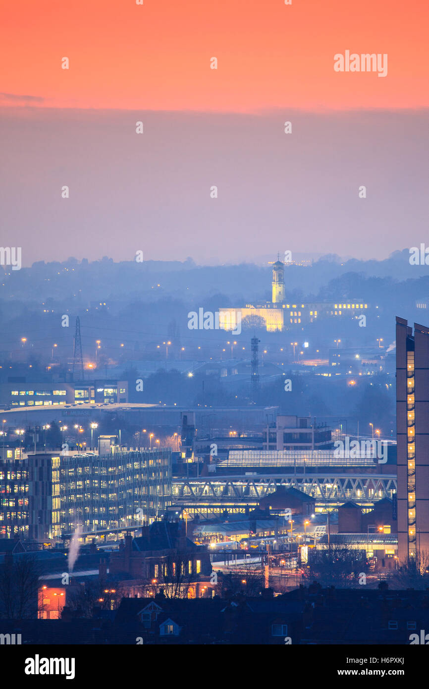 Nottingham by night hi-res stock photography and images - Alamy
