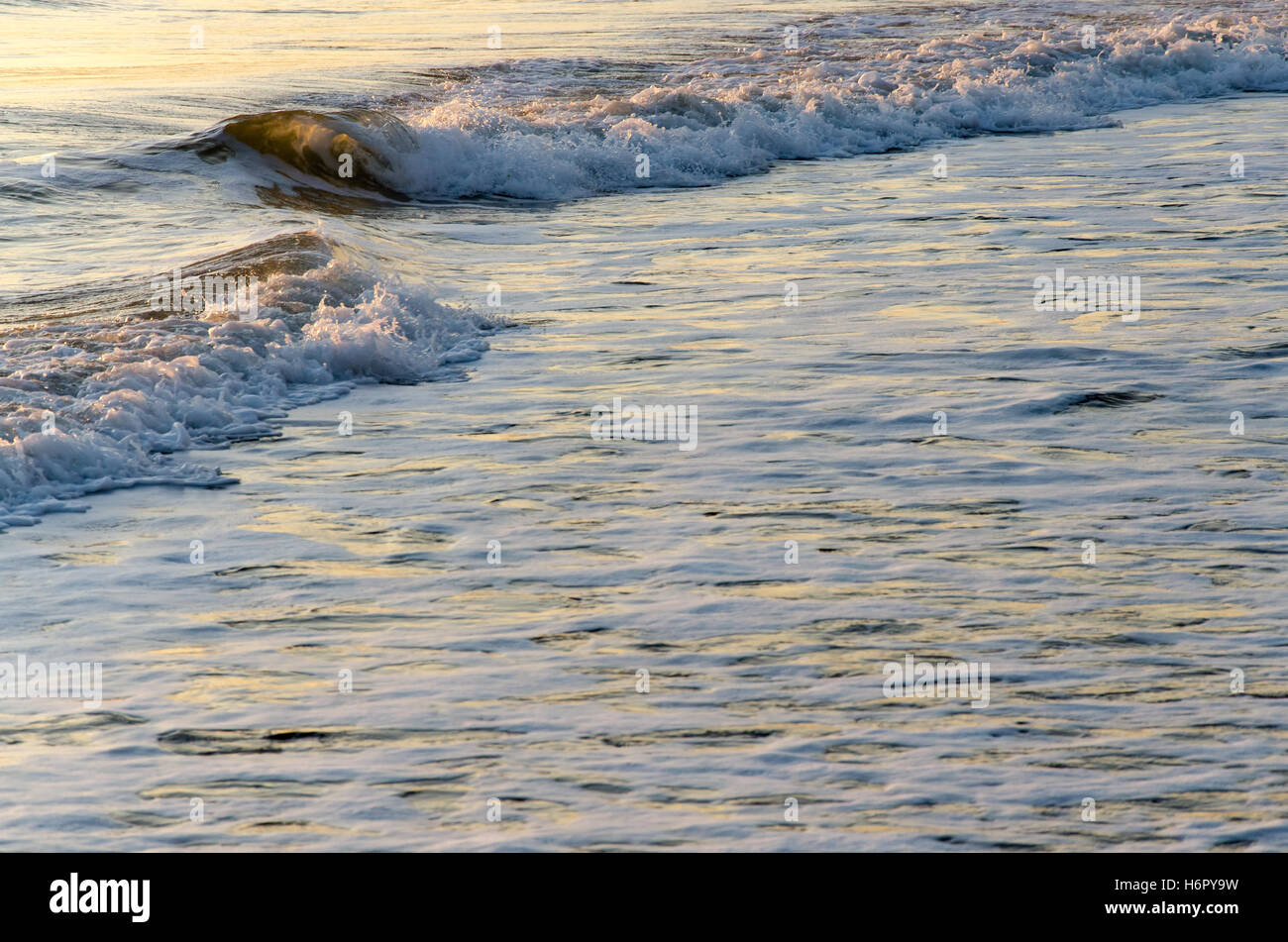 Calm seascape hi-res stock photography and images - Alamy
