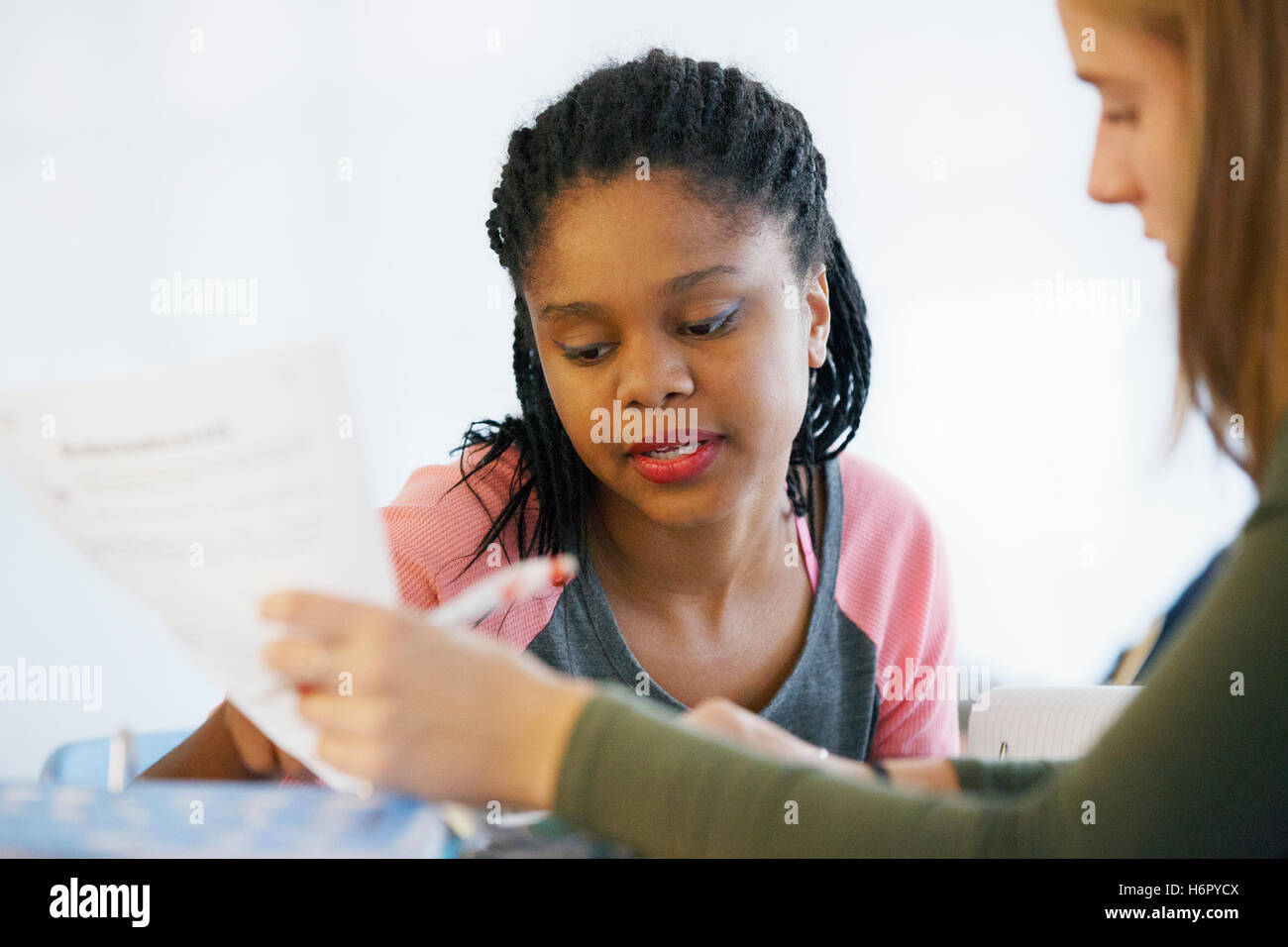 High school students together hi-res stock photography and images - Alamy