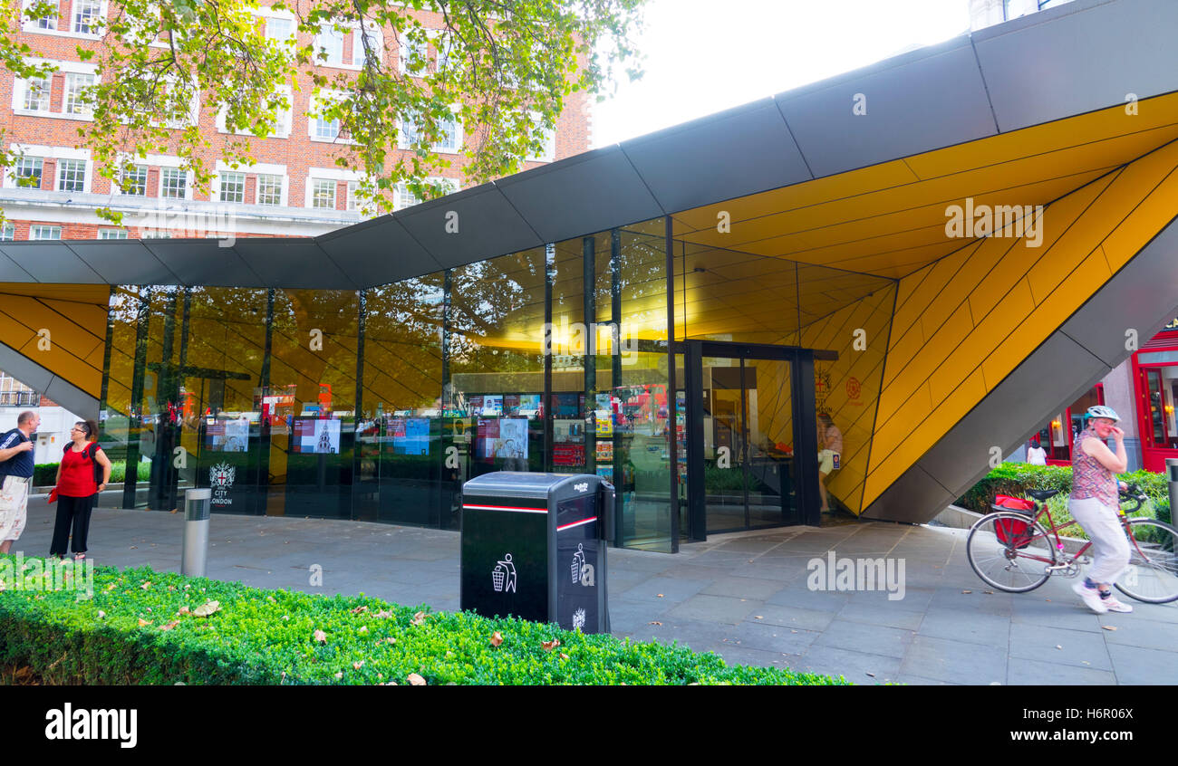 Modern tourist information center in the City of London Stock Photo - Alamy